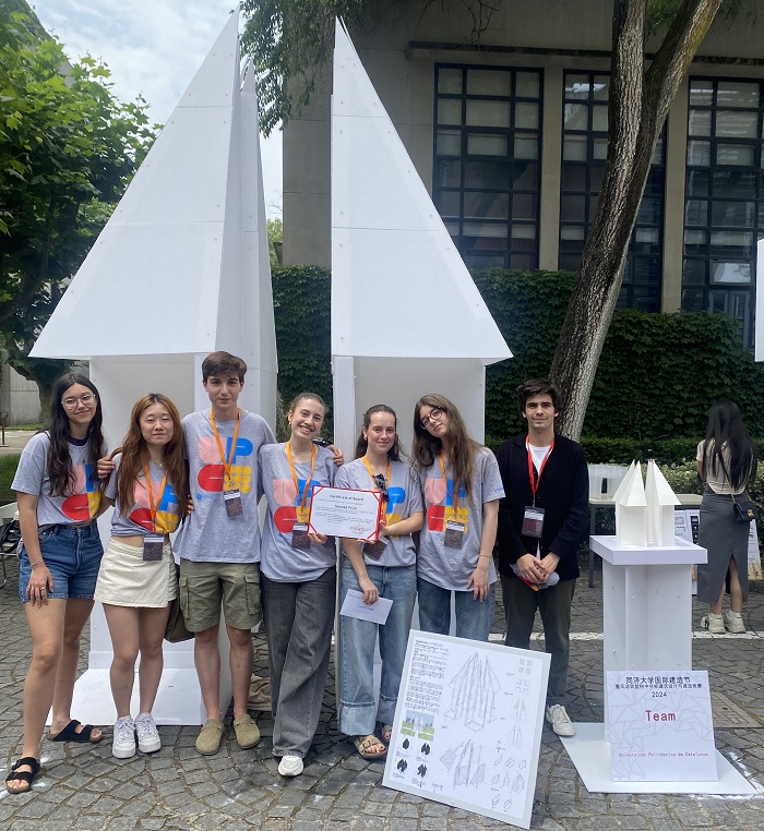 Estudiantes de la ETSAB, premiados en el Tongji International ...